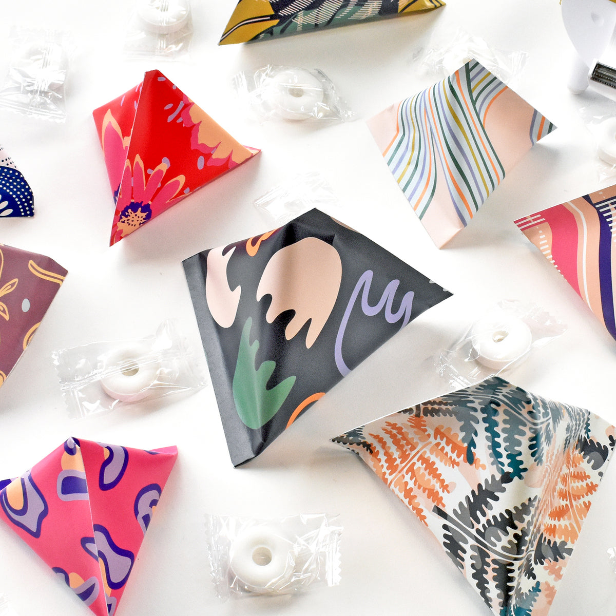 TUESDAY TUTORIAL: PAPER FAVOR POUCH – MASU