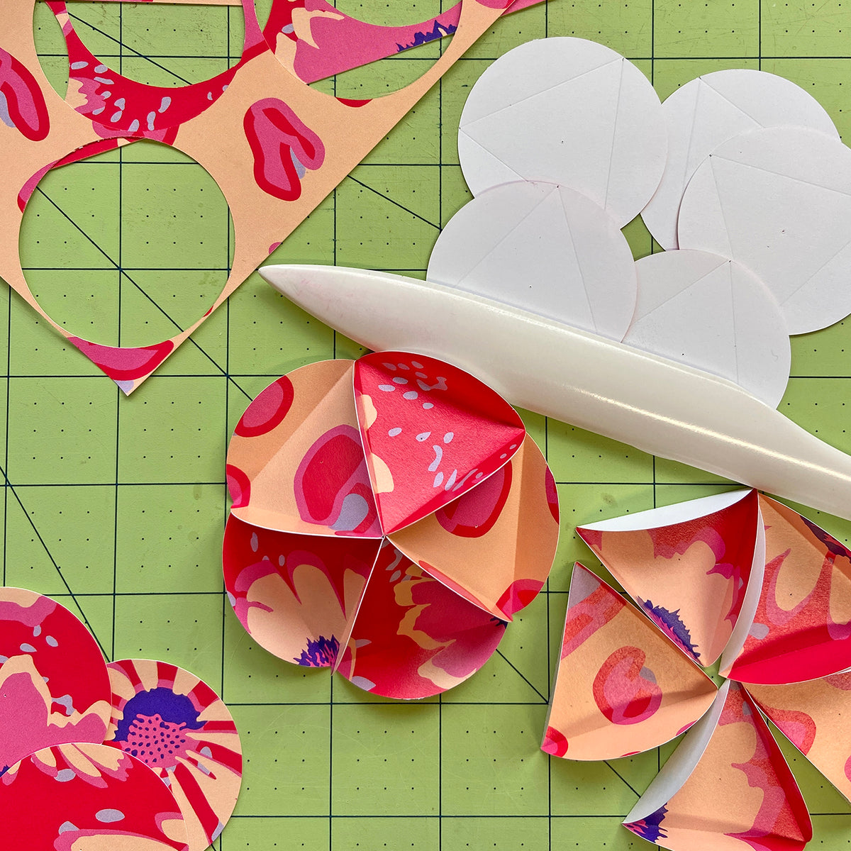 PRODUCTS WE LOVE: BONE FOLDERS – MASU